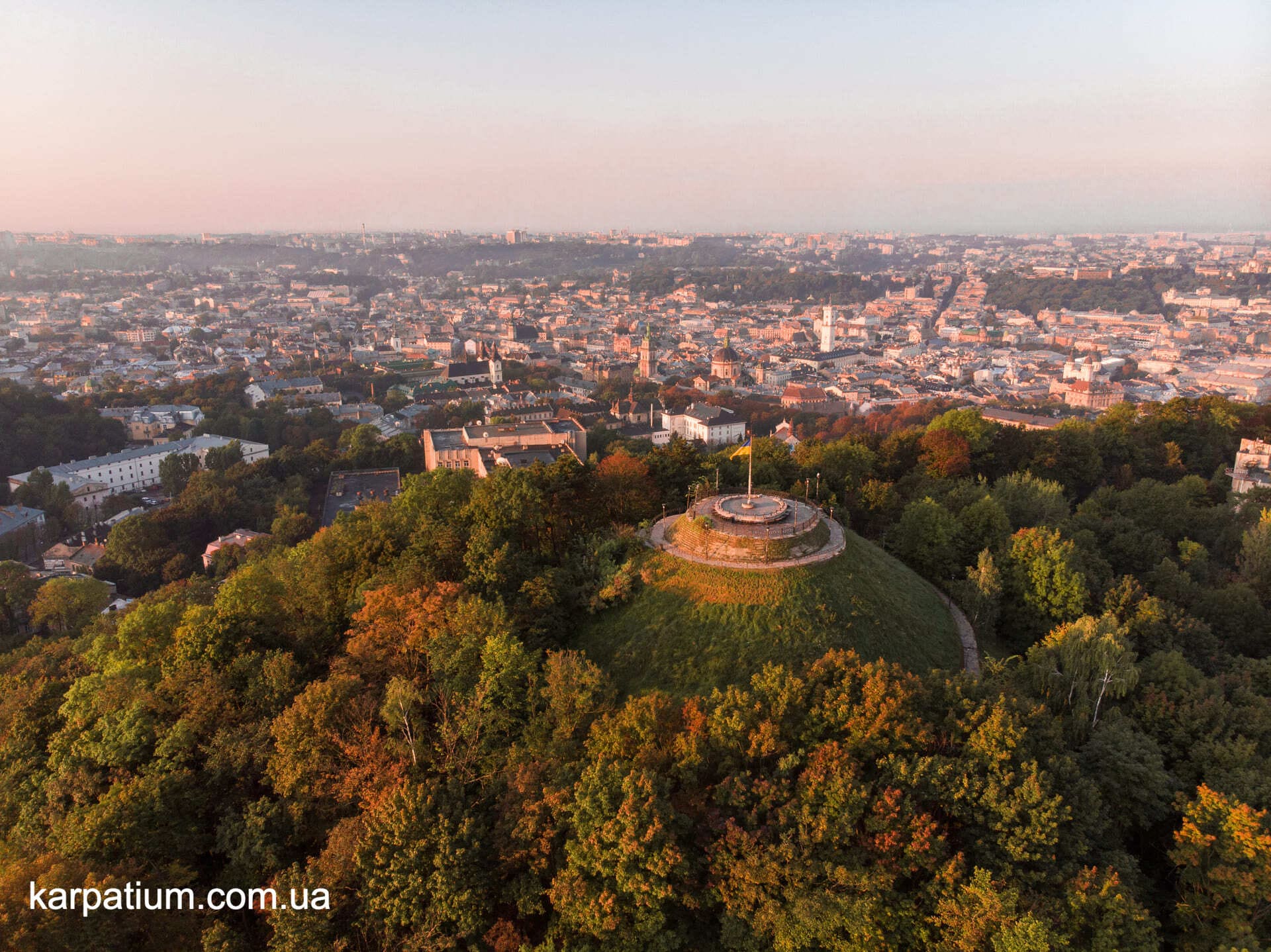 Високий Замок у Львові (Замкова гора) | Karpatium